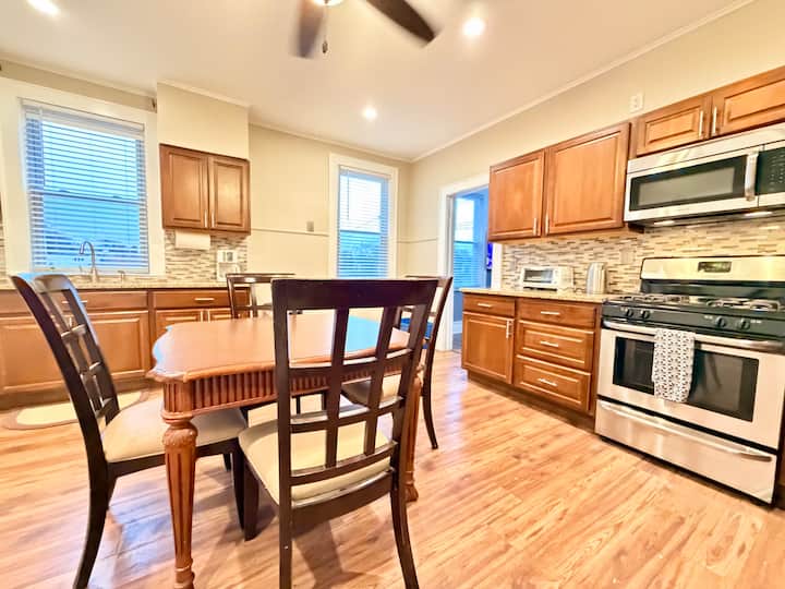 1 Bedroom, Free Wifi, Laundry & Parking, Near Nyc - Bloomfield, NJ