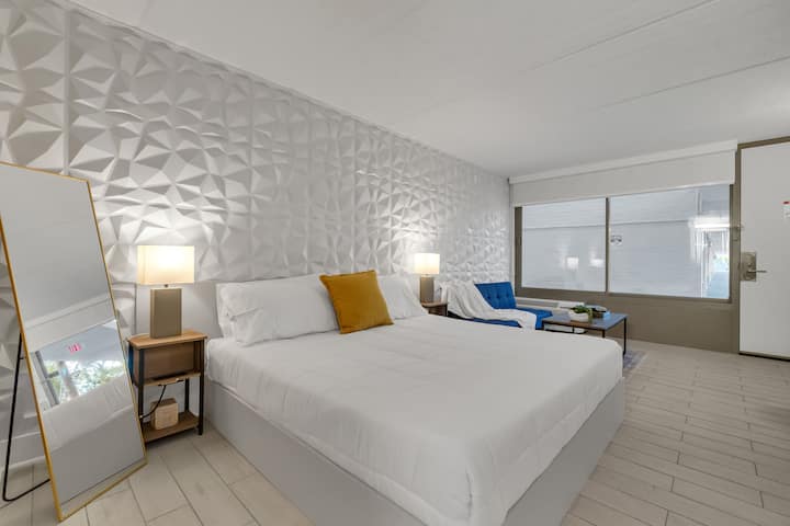 Luxury Disney Escape + Sparkling Pool - Aquatica Orlando, Kissimmee