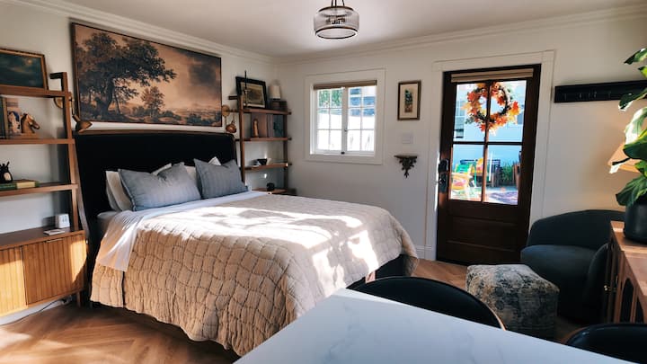 Sunny Private Escape | Gated, Peaceful & Safe - Burlingame, CA