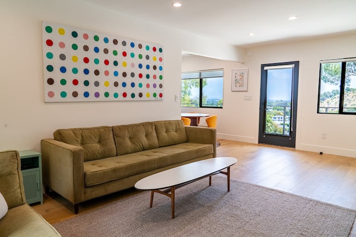 Entire Guest House With A View In Culver City - Jefferson Park - Los Angeles