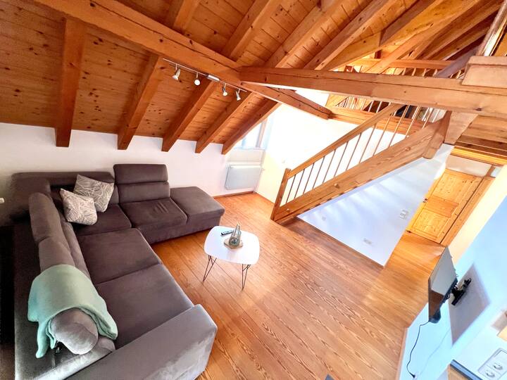 Stilvolle Zentrale 2,5 Zimmer Wohnung Mit Terrasse - Rottweil