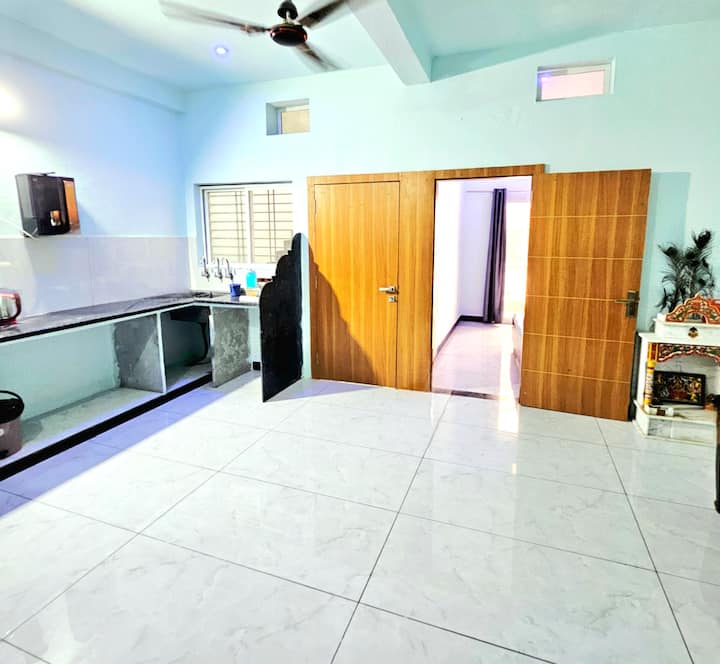 Shree Stay Inn 'Coral_ Escape' : A 2.5 Bhk Stay - Ujjain