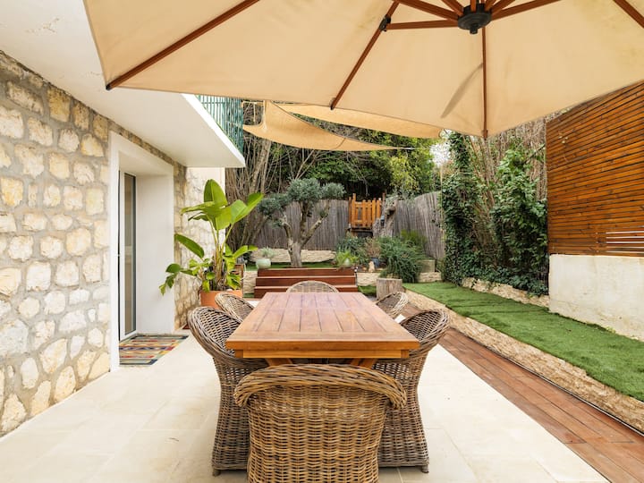 Villa - Saint-paul-de-vence, France - Roquefort-les-Pins