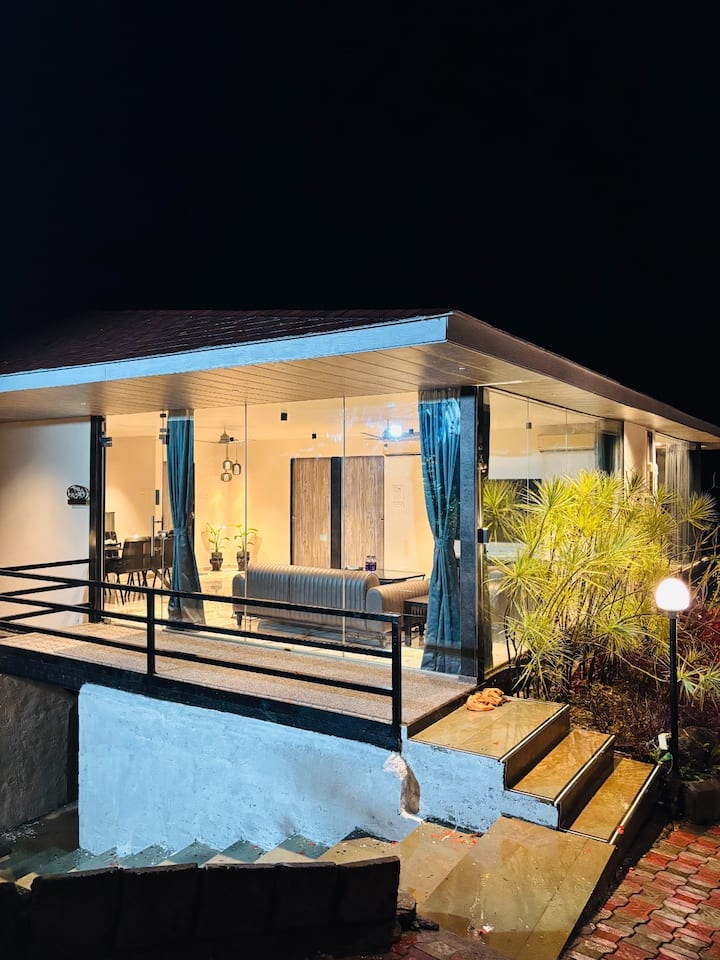 Glass House By Kalani Farms - Lonavla