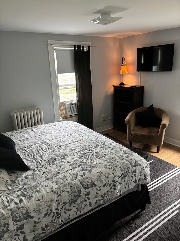 Apartment In Litchfield County - Highland Lake, Winsted