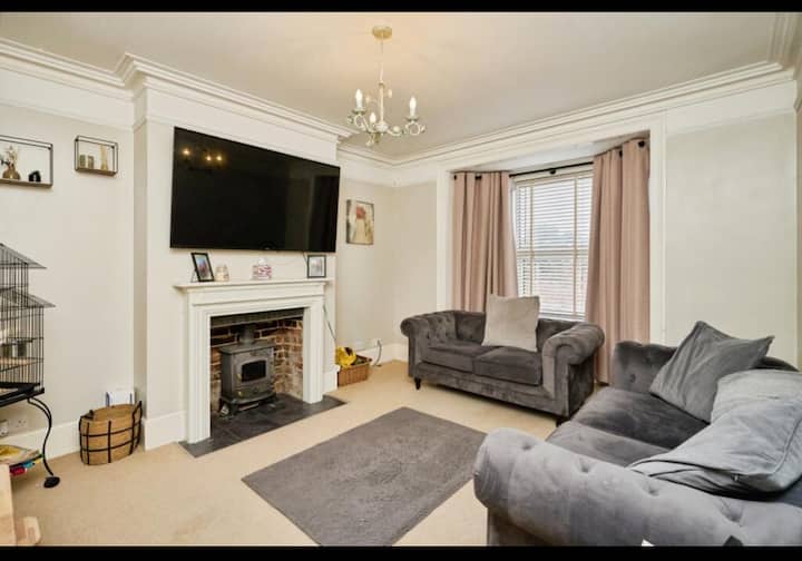 4/5 Bed House - Isle of Wight