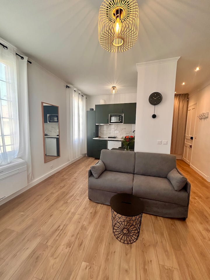 Grand Studio éLégant Et Lumineux à 2 Pas De La Mer - Nice