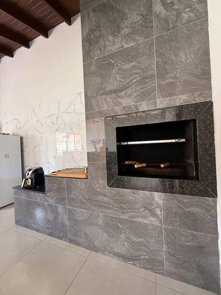 Casa ÁRea Gourmet, Fogão A Lenha E Churrasqueira - 