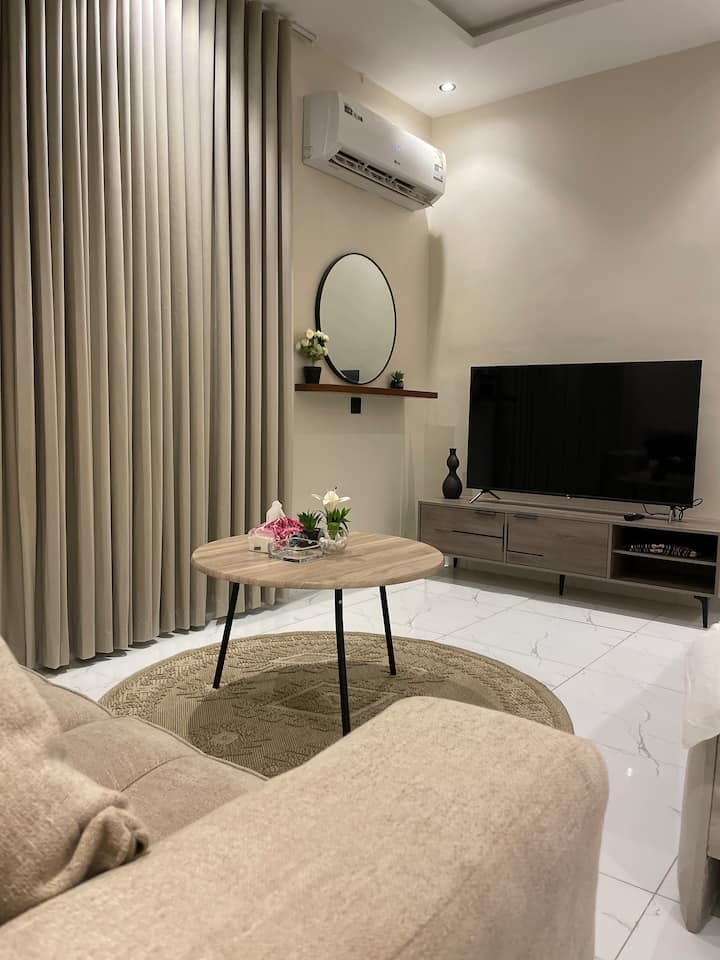 استديو بتصميم مميز ودخول ذاتي - Riyadh