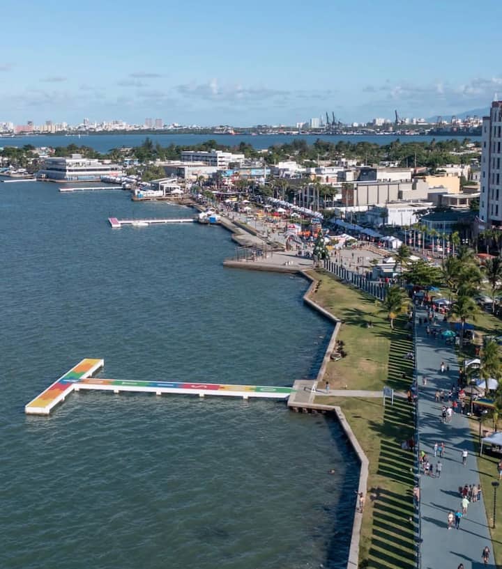 Tropical Paradise | Ferry To Old Sj | 2br | Apt 2 - Guaynabo