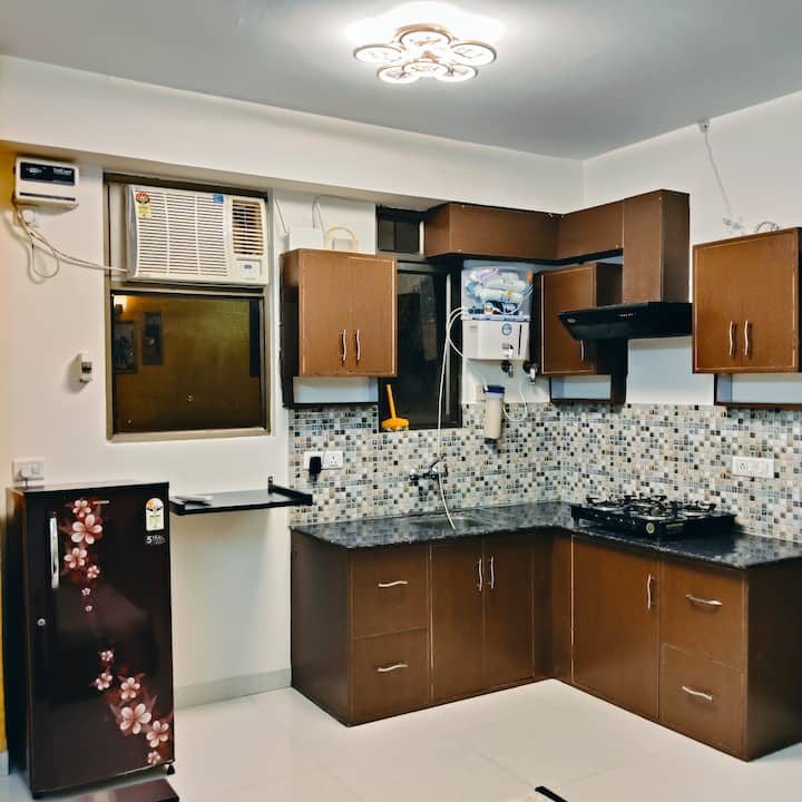 Madhav Mohini Kunj | 2+1 Bhk Near Prem Mandir - Vrindavan