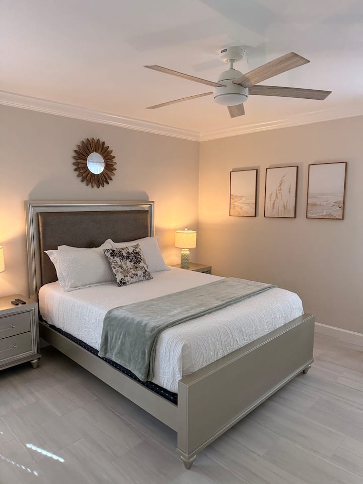 Miami Beach Luxury Condo - Sunny Isles Beach, FL