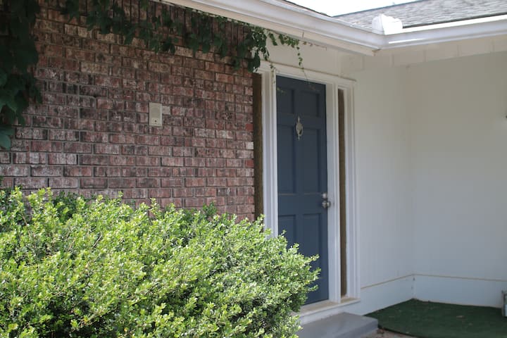 Island House - Douglasville, GA