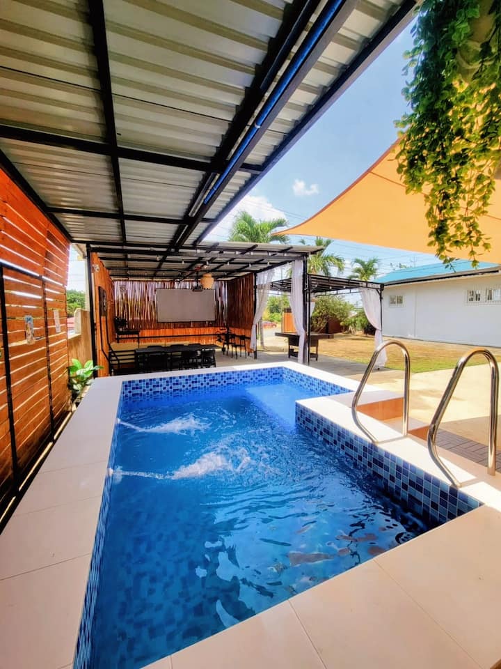 Near Taal Basilica Spacious House+pool- 2 Bedrooms - Taal