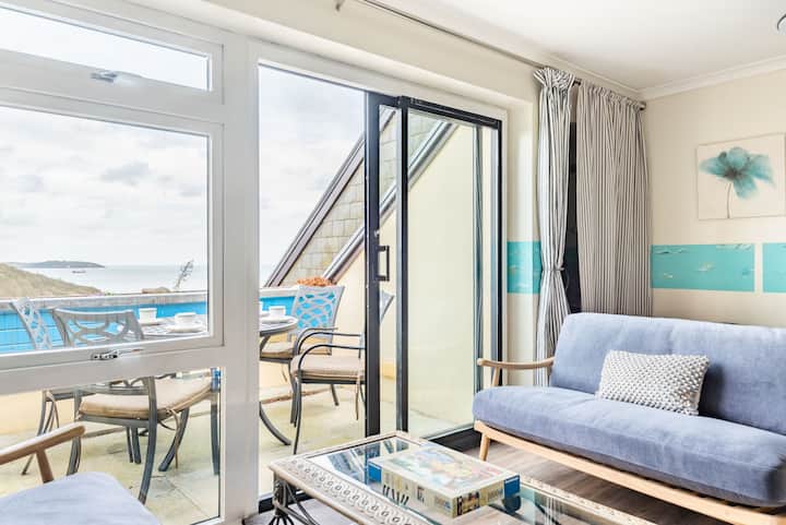 Ridges 4 | Sea Views, Shared Pool, Walk To Beach - Falmouth