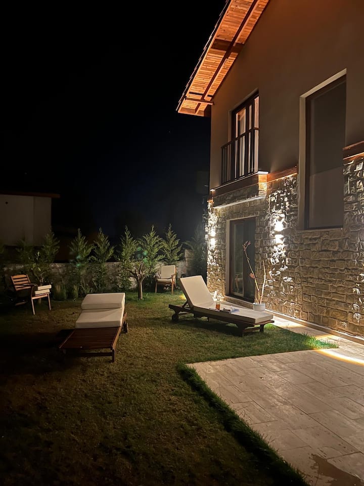 Akyaka, Müstakil Havuzlu Villa - Akyaka