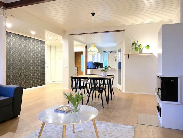 Lähellä Keskustaa Kaunis Iso Rivari Saunalla - Eurajoki