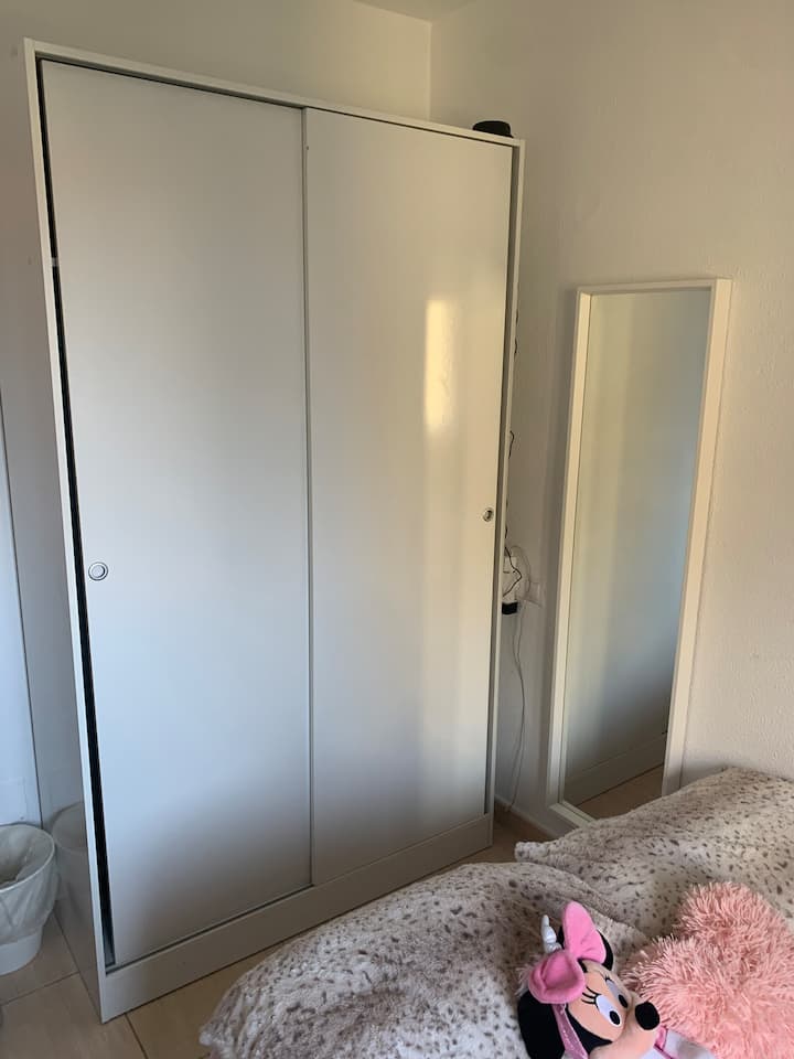 Habitación Con Baño Compartido - Magaluf