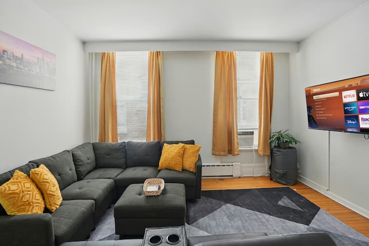 Modern 2br Gem Oak Park+free Parking Nearby Train - Oak Park