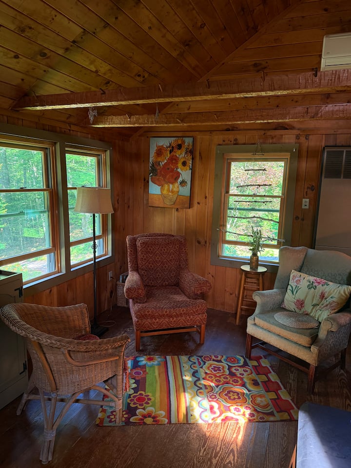 Butterfly Bungalow - The Berkshires, MA