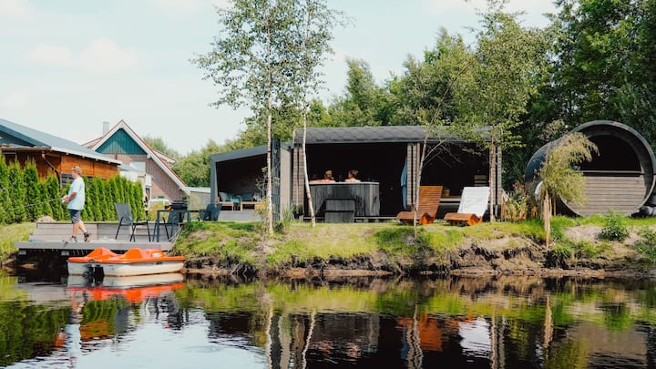 Luxus-chalet Am See Spa Sauna Hot Tub Jacuzzi Ange - Germany