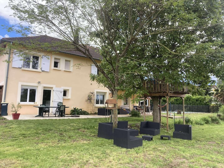 Maison Familiale 12 Couchages-6 Chambres-piscine - Chalon-sur-Saône