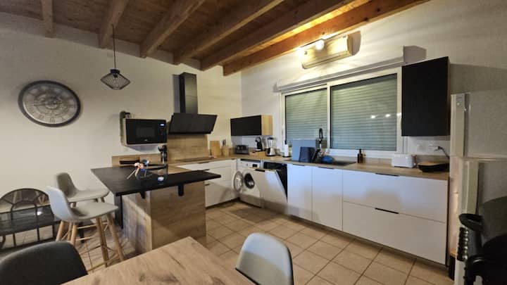 Grand Appartement Avec Terrasse 4 Km De St Cyprien - Cabestany