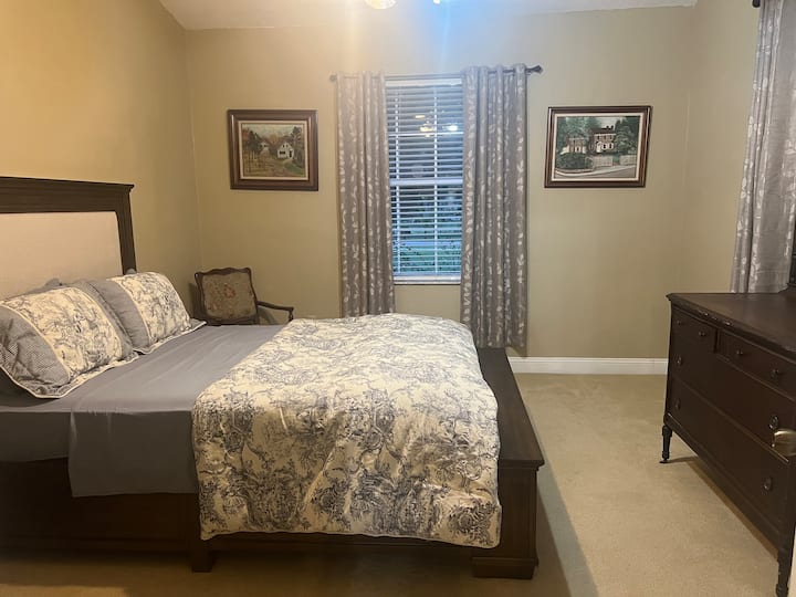 Poolside Single Apartment - Windermere, USA