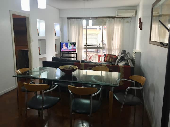 Amplio Apartamento En El Centro De Buenos Aires - Buenos Aires