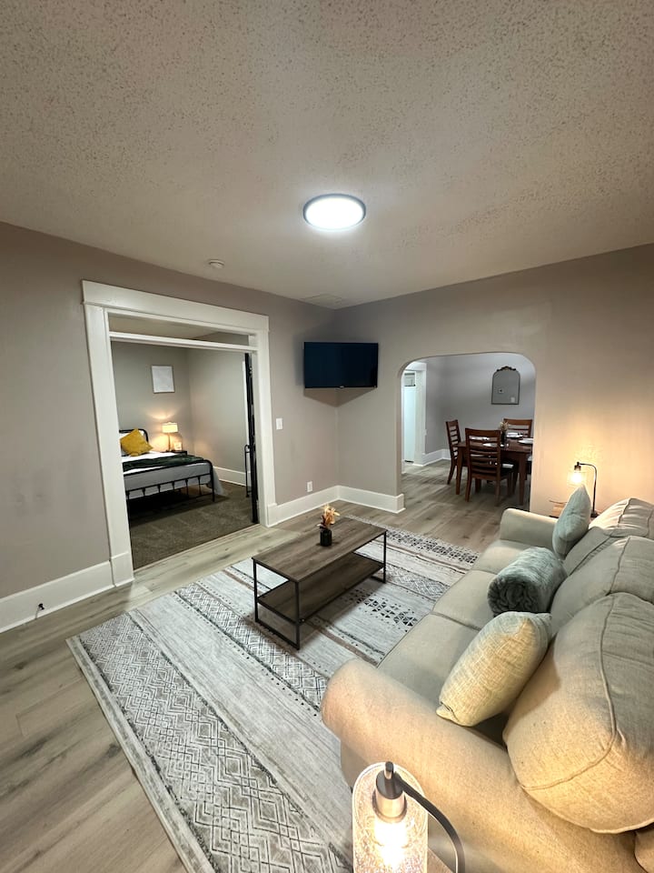 City Nest In Delano - Wichita