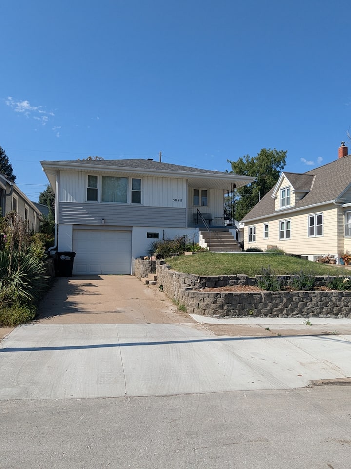 South O Hideaway - Bellevue, NE