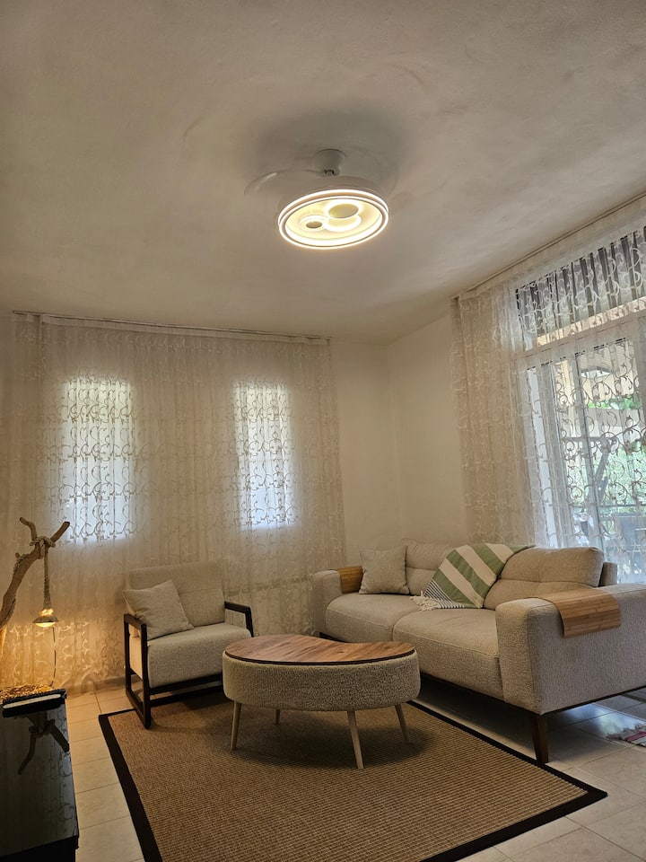 Davutlarda Sakin Huzurlu Tripleks Villa - Davutlar