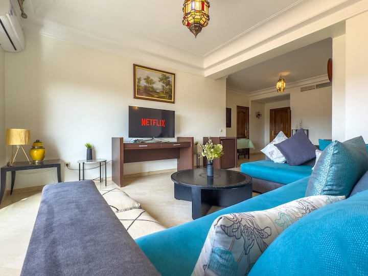 Elegant 2-br, Pool And Parking Hivernage Centre - Marrakesh