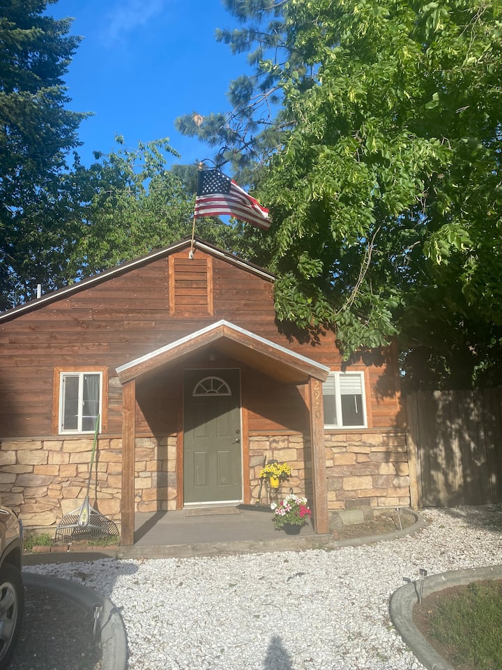 Cozy Two Bedroom One Bath - Hayden Lake, ID