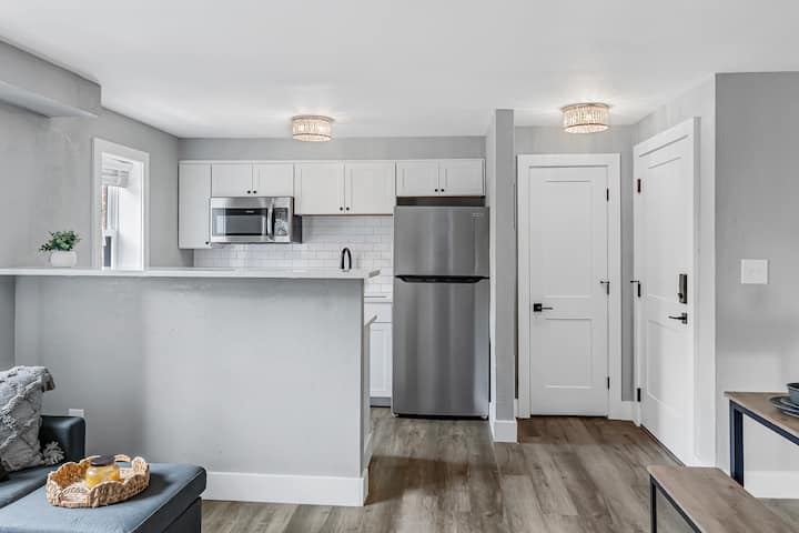 Cozy Apartment In Kansas City - Kansas City, KS