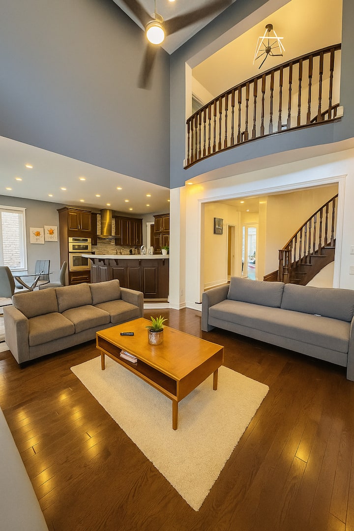 8br Weddings & Groups | 3 Kitchens | 20ft Ceiling - Brampton