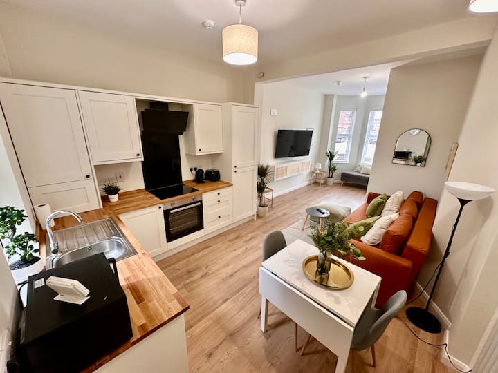 Stylish Luxury Apartment In Prime Belfast Location - Belfast