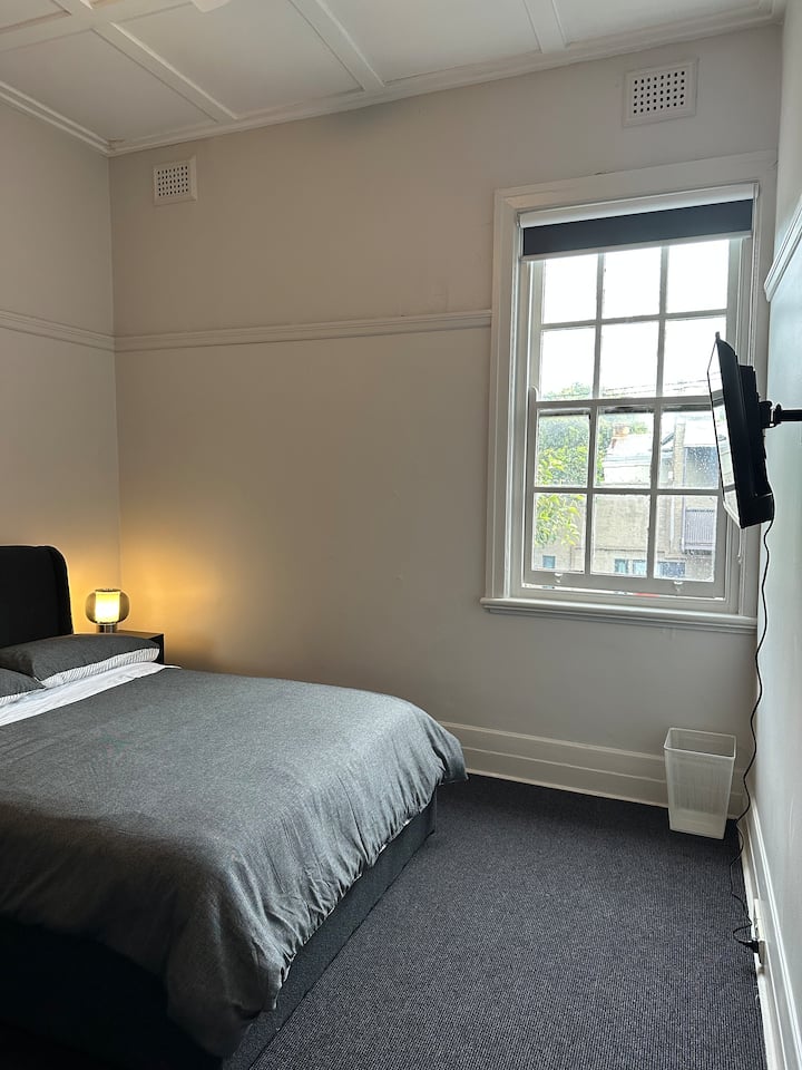 Lord Raglan Hotel - Camperdown