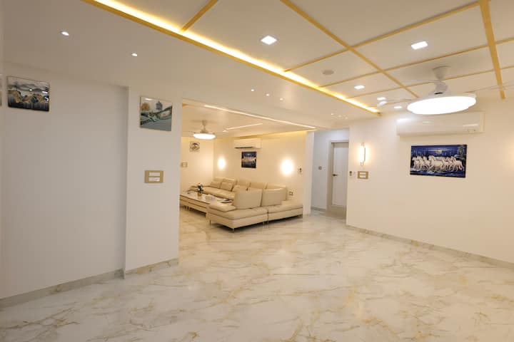 Piu-piu Excellency Stay - Jaipur