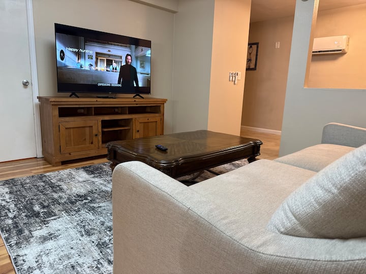 Private 1br Guesthouse · Full Kitchen · Safe Area - Citrus Heights, CA