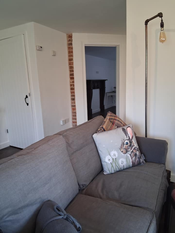 Elm Lodge 
Relaxing Retreat - Wymondham