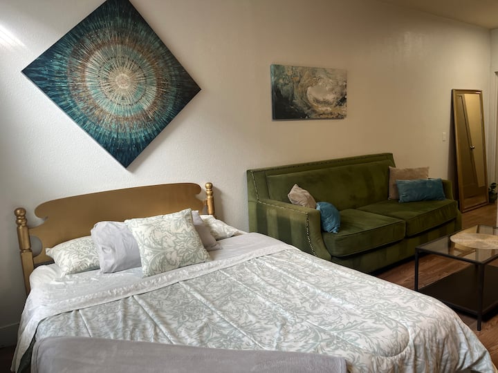 Beach Life Studio W/ Pool & Gym - Rancho Park - Los Angeles