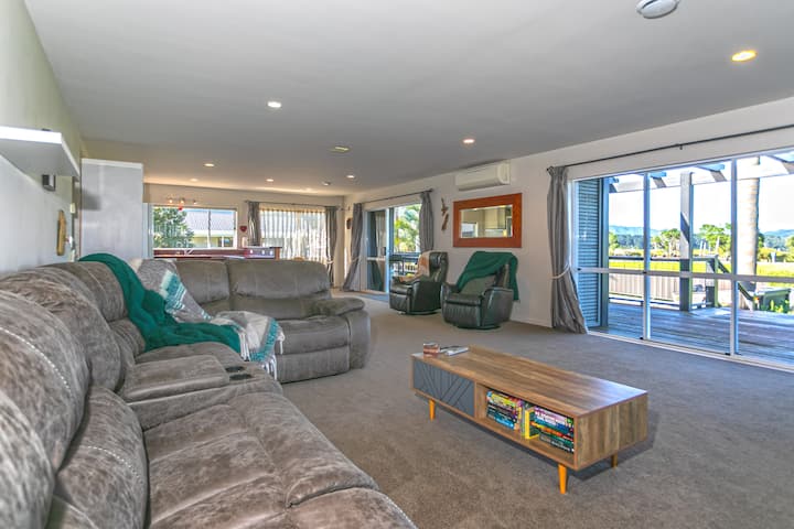 The Palms On Wharf - Coromandel