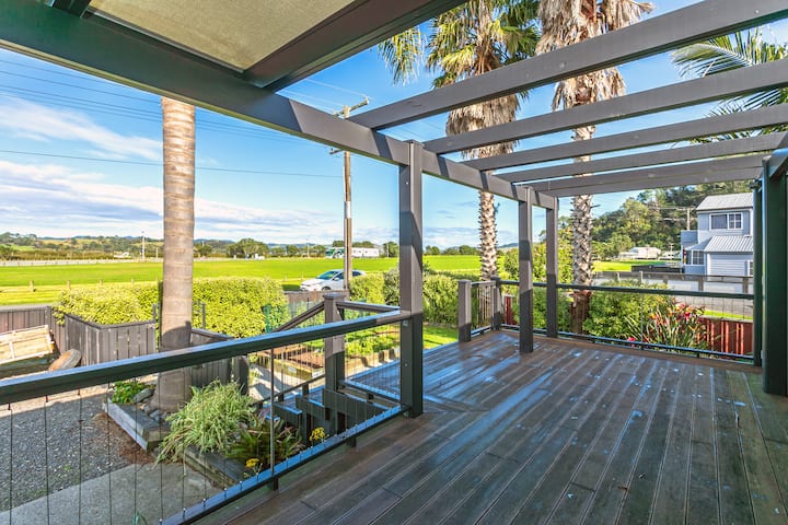 The Palms On Wharf - House - Coromandel