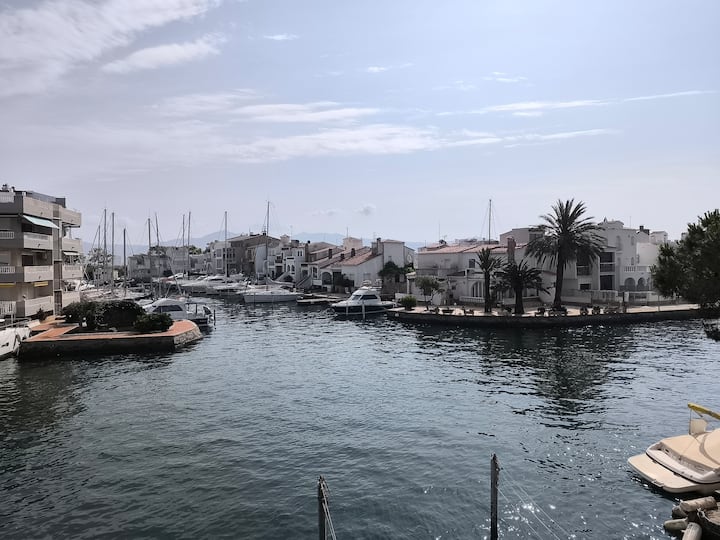 Maison Sur Les Canaux - Empuriabrava