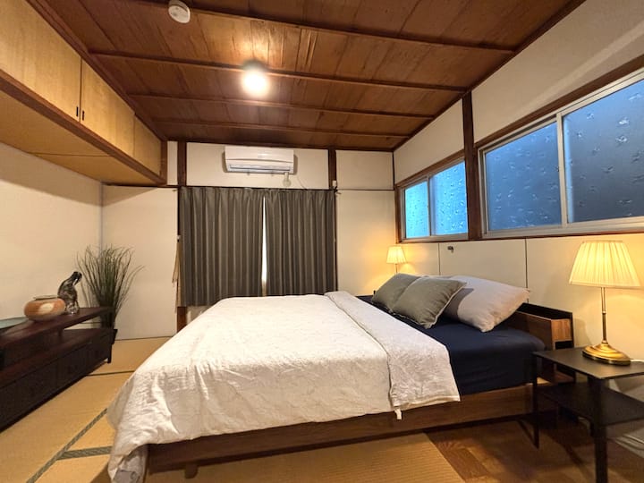 大阪観光に最適|2bdr|和洋を楽しむ|駅12分|高速道3分|無料駐車場|ベッド５台 - Ikeda