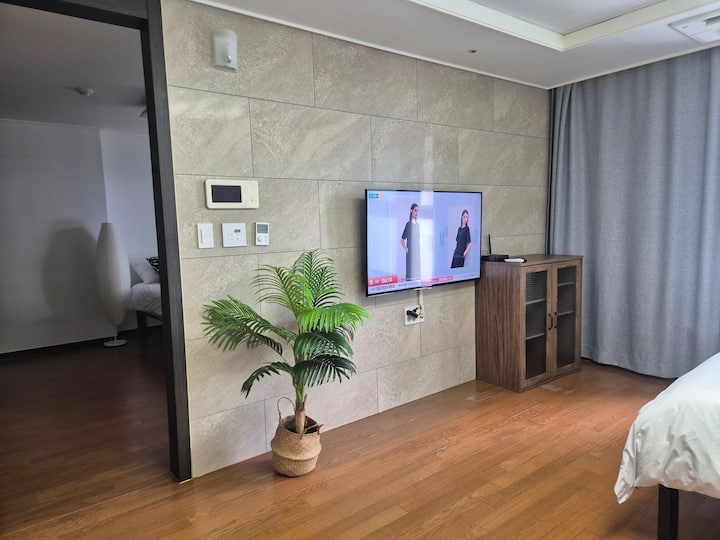 New제넷비치 16엘시티옆  짐보관서비스  가족 친구 연인  바다도보2분 오후3시 체크인 - Pusan