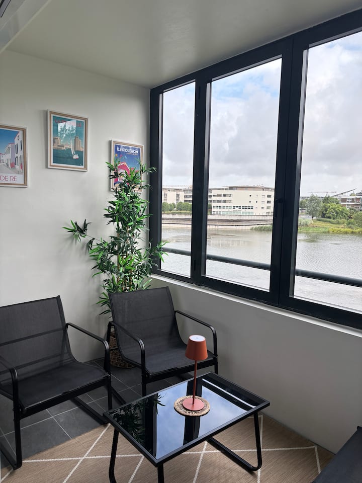 Fabuleux Appartement Vue Sur Le Lac Avec Piscine ! - La Rochelle