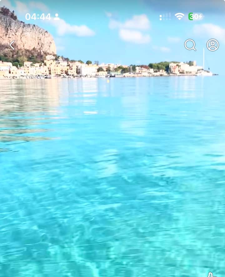 Apartment In Villa & 4x2.5mt Hot Tub - Palermo, Italy