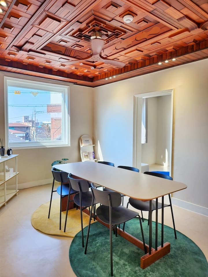 (New)노송맨숀[독채/루프탑/한옥마을/웨리단길/호텔식침구/주차가능/단체/33평] - 全州